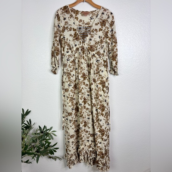 April Cornell | Dresses | April Cornell Floral Maxi Dress Size Xs ...
